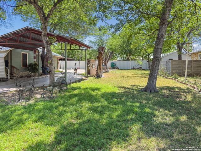 1175 W Coll St, New Braunfels, TX 78130 | MLS #1858