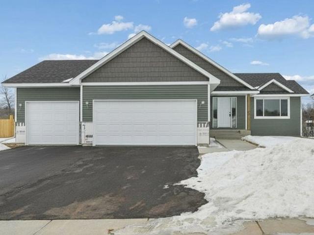 1175 Wisteria Ln, New Richmond, WI 54017
