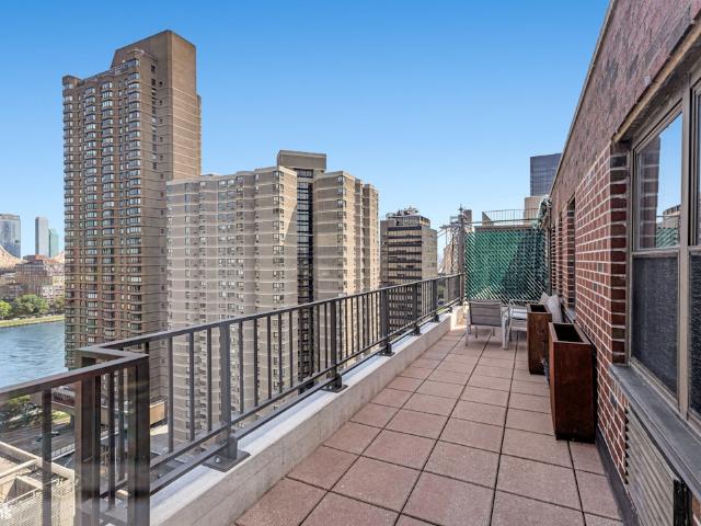 1175 YORK Avenue PHB5