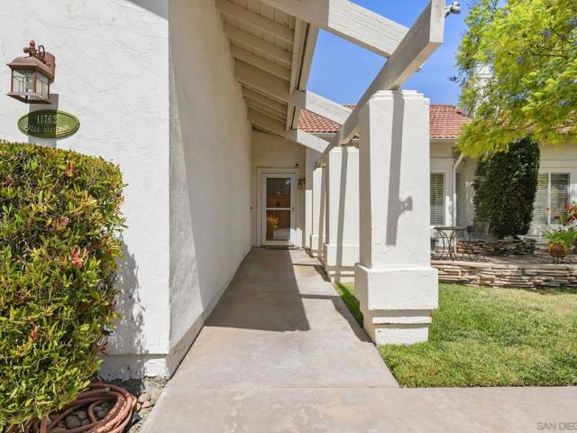 11762 Calle Vivienda