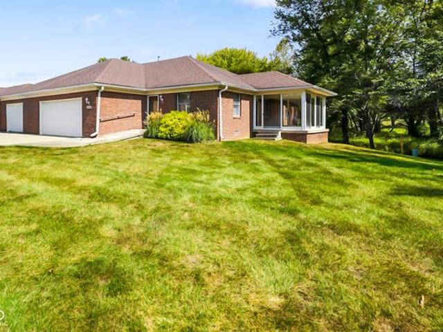 11765 Civic Cir, Mooresville, IN 46158