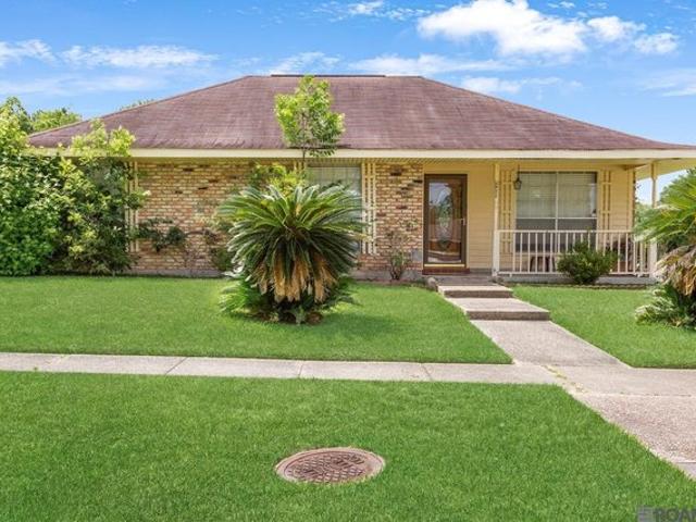 11765 Flamingo Dr, Baton Rouge, LA 70814