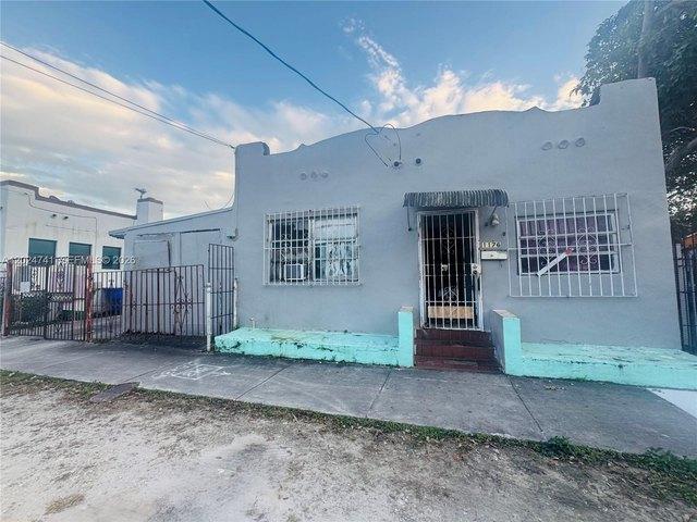1176 NW 32nd St, Miami, FL 33127