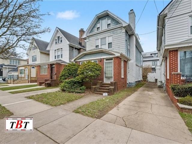 1176 E 29th St, Brooklyn, NY 11210