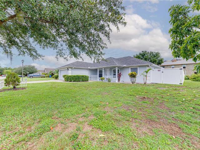 1176 Lake Pl Ct, Lakeland, FL 33805 | MLS #O6399 | Compass