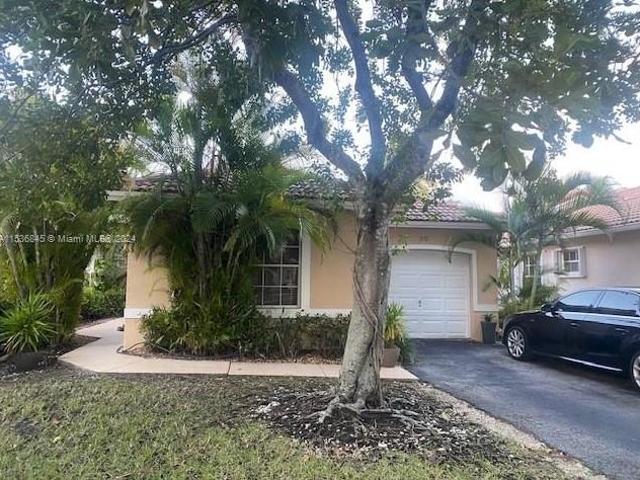1176 SW 180th Terrace, Pembroke Pines, FL 33029