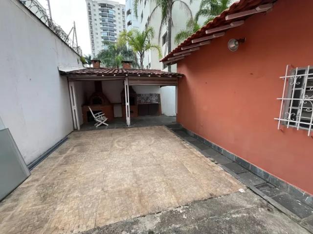 117714 Casa Comercial com muitas Vagas e Quintal Enorme com churrasqueira e forno de pizza