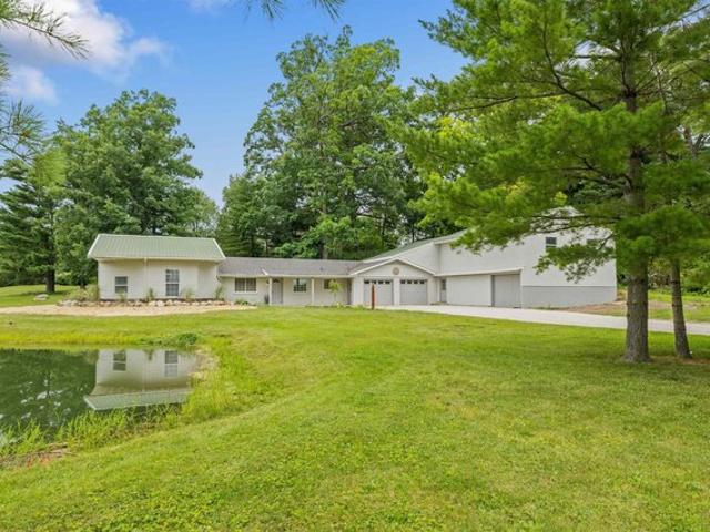 11778 N Roanoke Rd, Roanoke, IN 46783