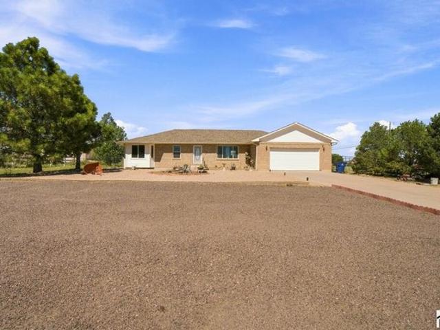 1177 E Kirkwood Dr, Pueblo West, CO 81007