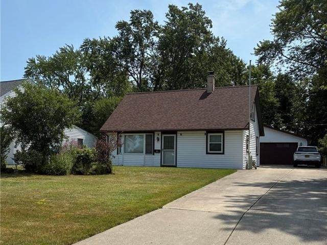 1177 Stony Point Rd, Grand Island, NY 14072