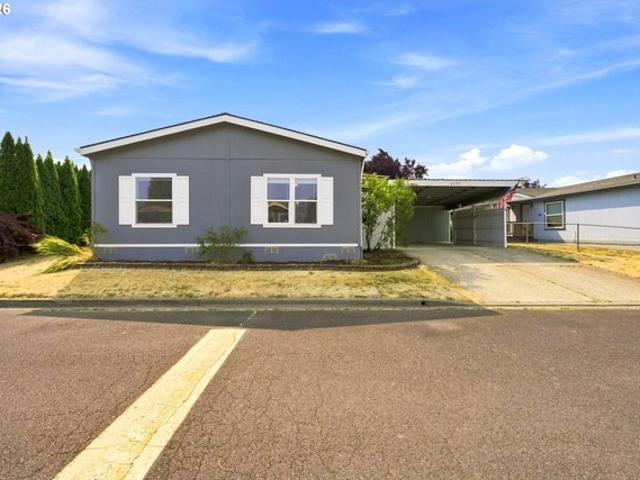1177 SW Emma Dr, McMinnville, OR 97128