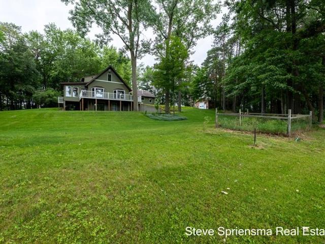 1177 th Ave, Allendale, MI 49401
