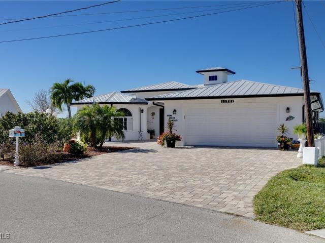 11787 Island Ave, Matlacha, FL 33993 | MLS #2025020 | Compass