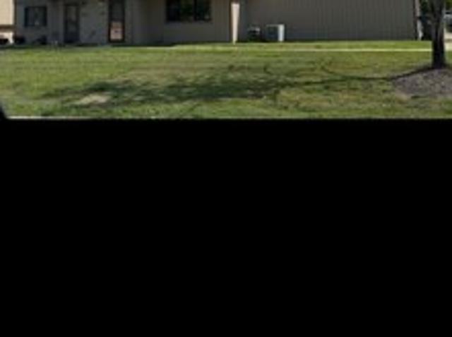 11786 Harbour Light Dr, North Royalton, OH 44133