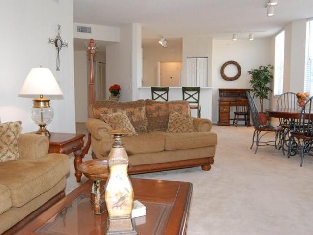 11790 St Andrews Pl Unit 201, Wellington, FL 33414