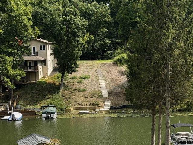 11791 Killarny Cir, Jerome, MI 49249