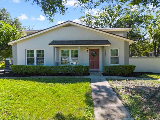 11799 Raintree Dr, Temple Terrace, FL 33617 | MLS #TB8398 | Compass