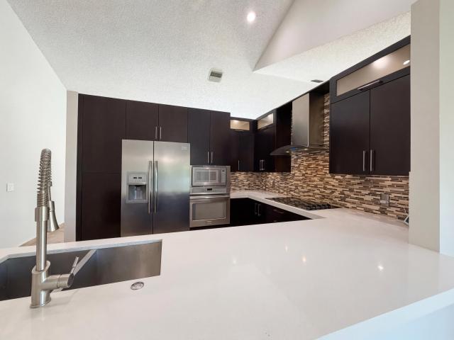 1179 NW 161st Ave, Pembroke Pines, FL 33028 | MLS #B26007