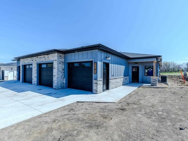 1179 Lower Loop, Arnolds Park, IA 51331