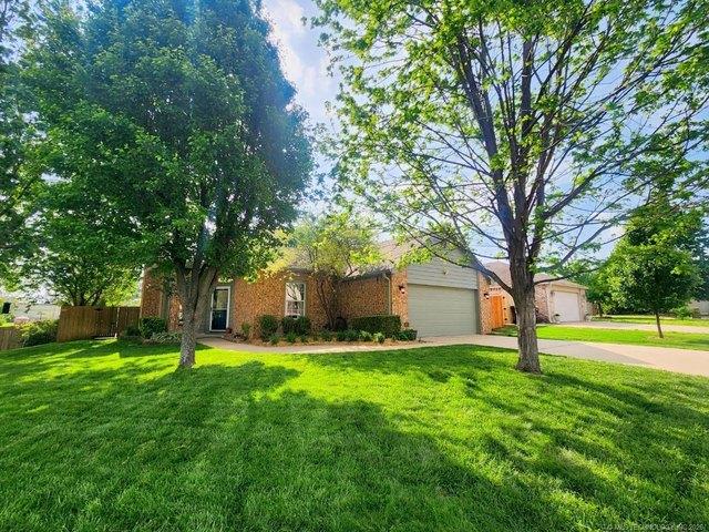 11701 S Forest Ct, Jenks, OK 74037