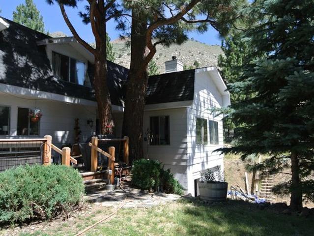 11702 Twin Lakes Rd, Bridgeport, CA 93517