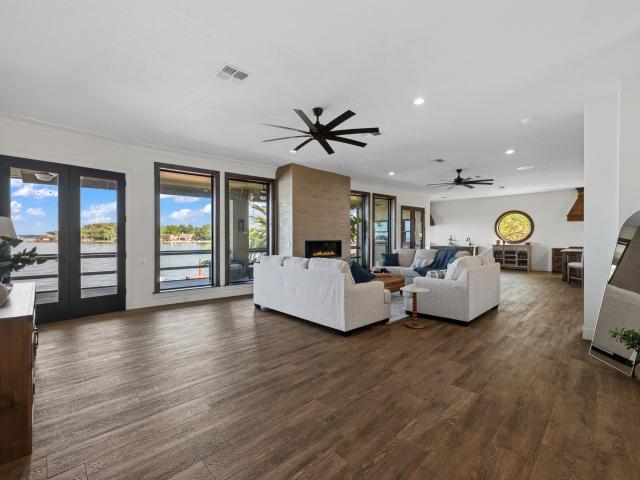 11707 Edgewater Court
