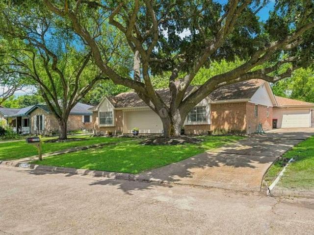 11707 Moltere Dr, Houston, TX 77065