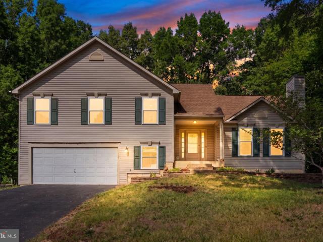 11704 Exeter Ct, Fredericksburg, VA 22408 | MLS #VASP2041 | Compass