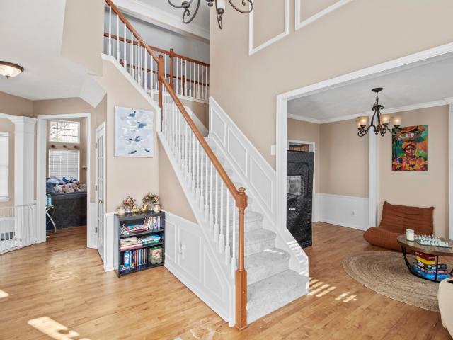11704 Gray Eagle Dr, Fishers, IN 46037 | MLS #22082 | Compass
