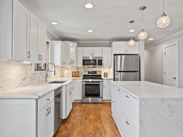 11705 th Ave