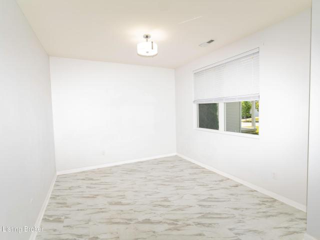 11705 Beacon Ct