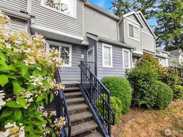 11708 Admiralty Way Unit D, Everett, WA 98204