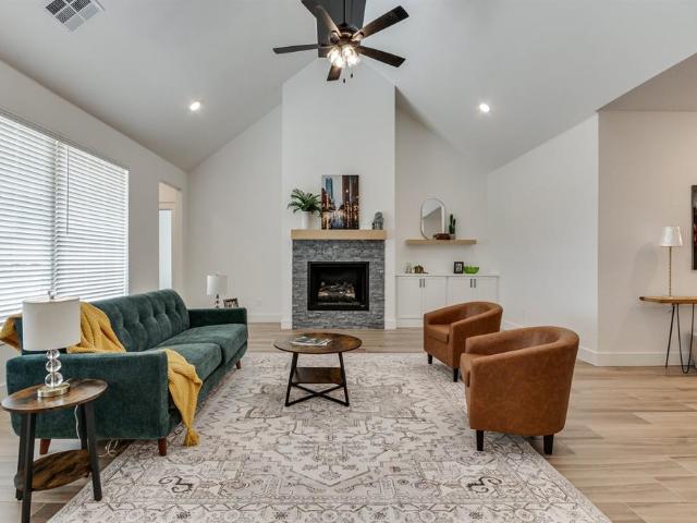 11708 NW 106th Street