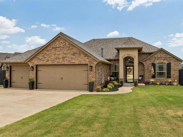 11708 SW 20th St, Yukon, OK 73099