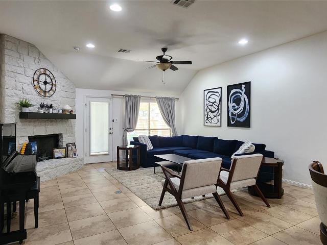 11709 Via Grande Dr