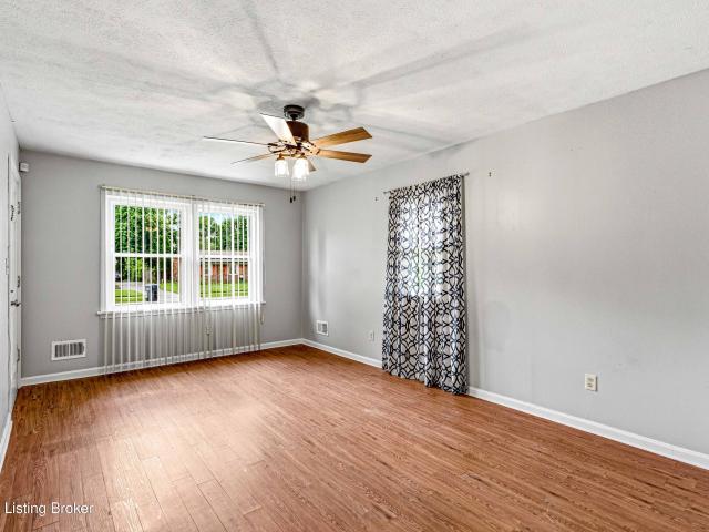 11709 Mahogany Dr