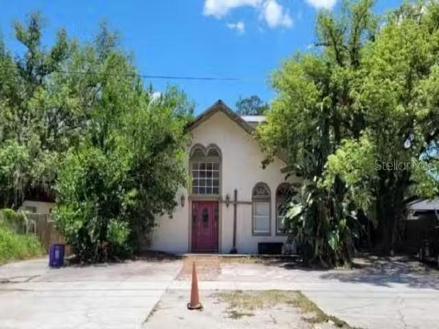 11709 N ARMENIA AVE, TAMPA, FL 33612 Single Family Residence F.