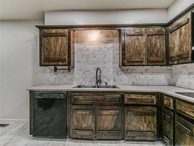 1170 Mockingbird Circle