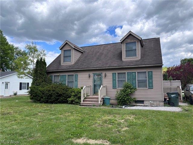 1170 Bucy Dr, Killbuck, OH 44637