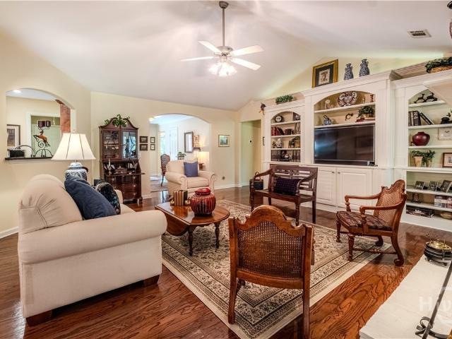 1170 Glen Lane