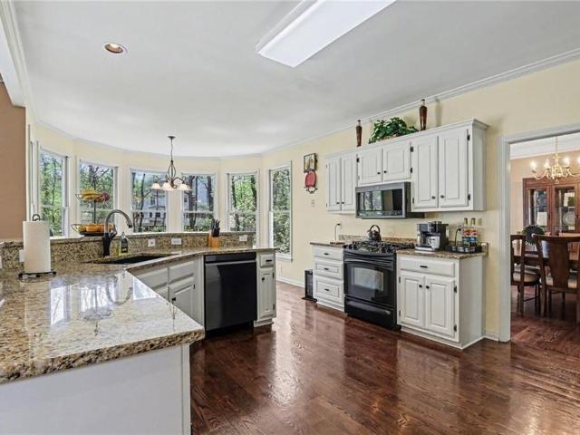 1170 Pin Oak Court