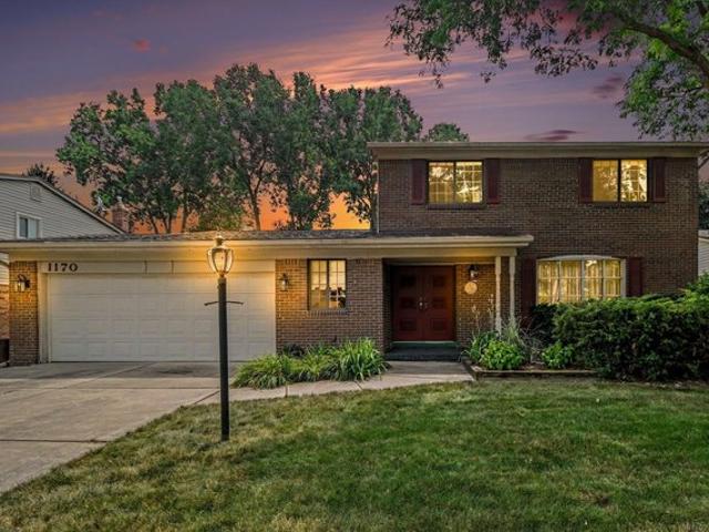 1170 Trevino Dr, Troy, MI 48085