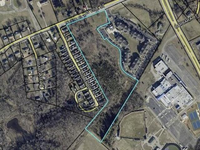 1170 W Vine St, Radcliff, KY 40160