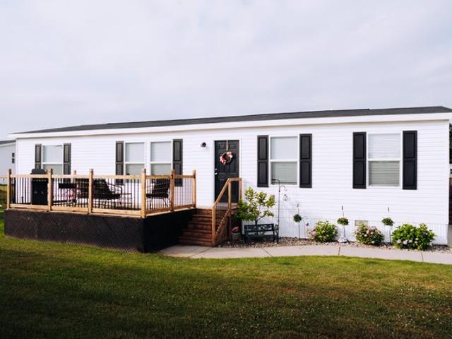 11710 Torrey Trl NW, Grand Rapids, MI 49534