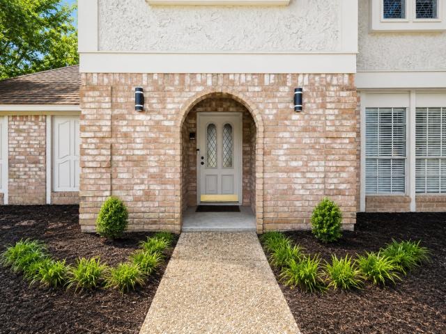 11711 Gardenglen Drive