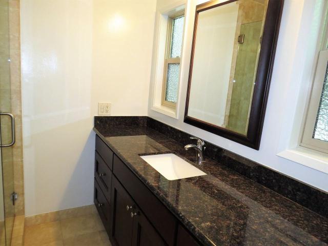 11711GO 3 Bedroom Apartment for Rent at 11711 Goshen Ave, Los Angeles, CA 90049 Brentwood