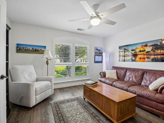 11712 Lynnbrook Drive