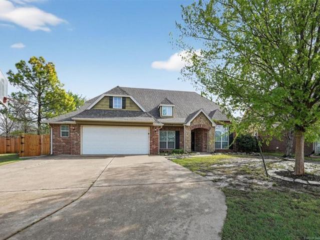 11717 S Vine Pl W, Jenks, OK 74037