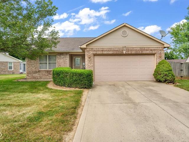 1171 Autumn Dr, Mooresville, IN 46158