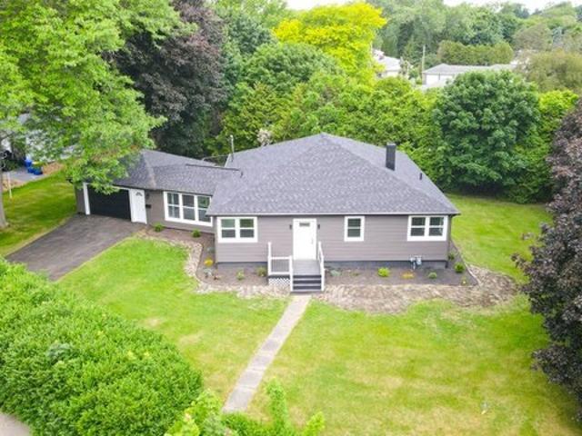 1171 Beach Ave, Rochester, NY 14612
